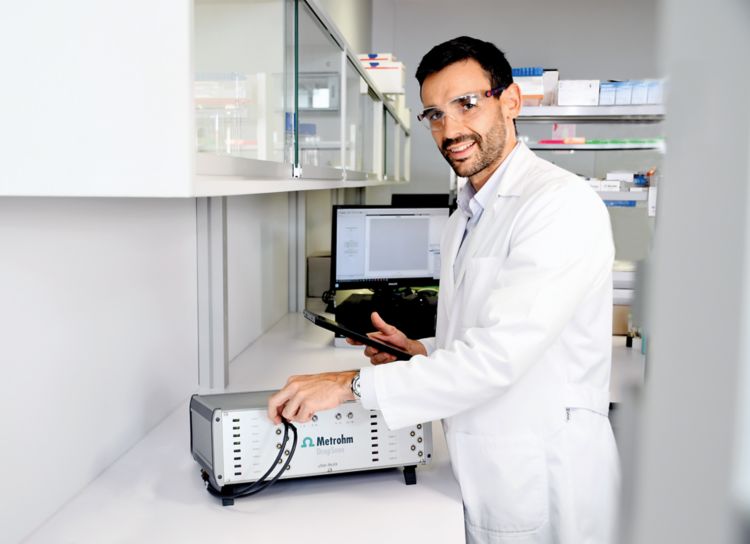 เครื่องวิเคราะห์เคมีไฟฟ้า | Metrohm